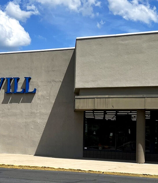 secondhand shop pennsylvania trunk ftr