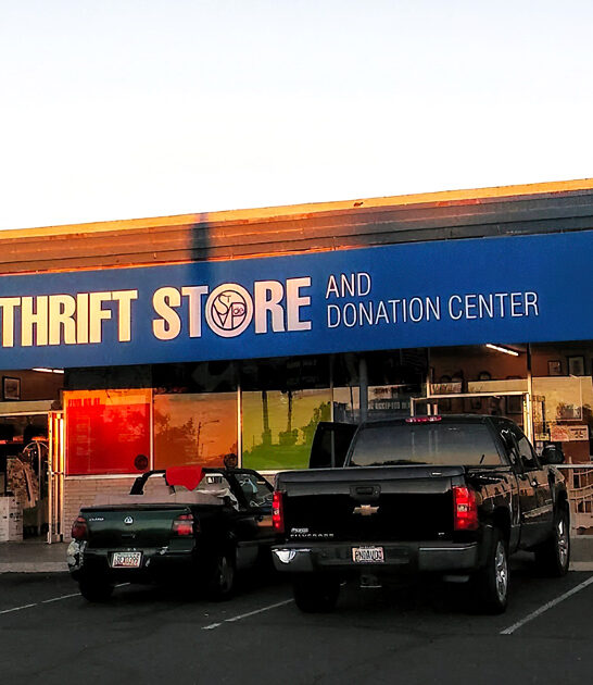 store gigantic arizona thrift ftr