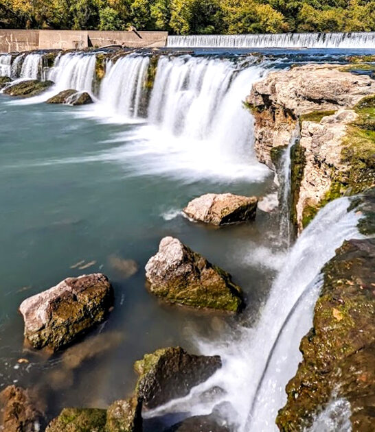 stunning waterfall missouri ftr