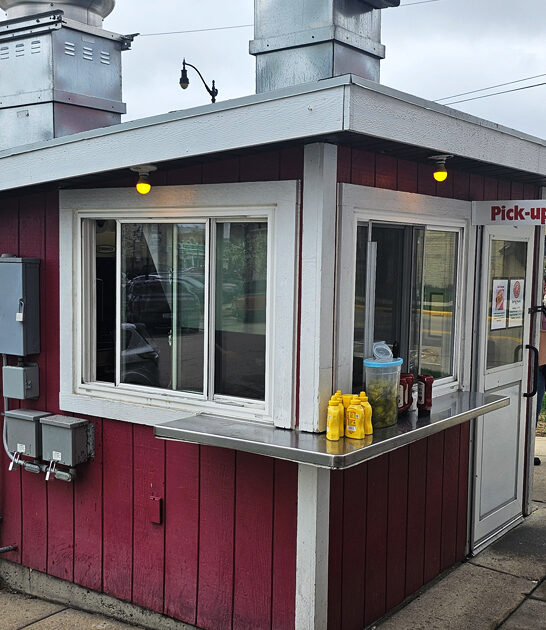 tiny burger spot wisconsin ftr