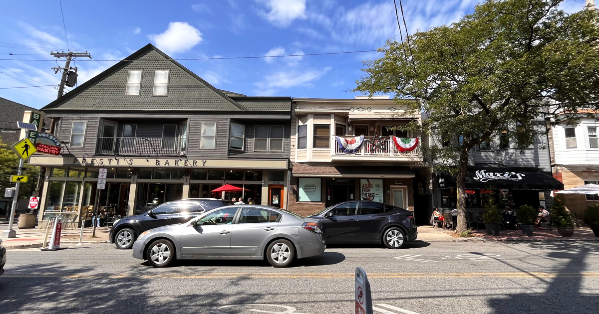 The Italian Bakery In Ohio That Locals Swear Has The State’s Best Cannolis