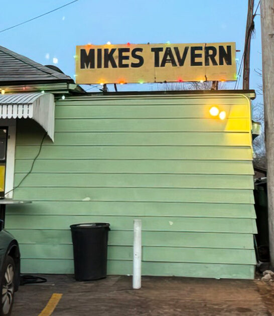 unassuming bar illinois cheeseburger ftr