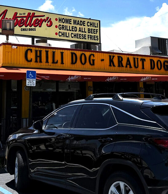 unpretentious hotdog joint florida ftr