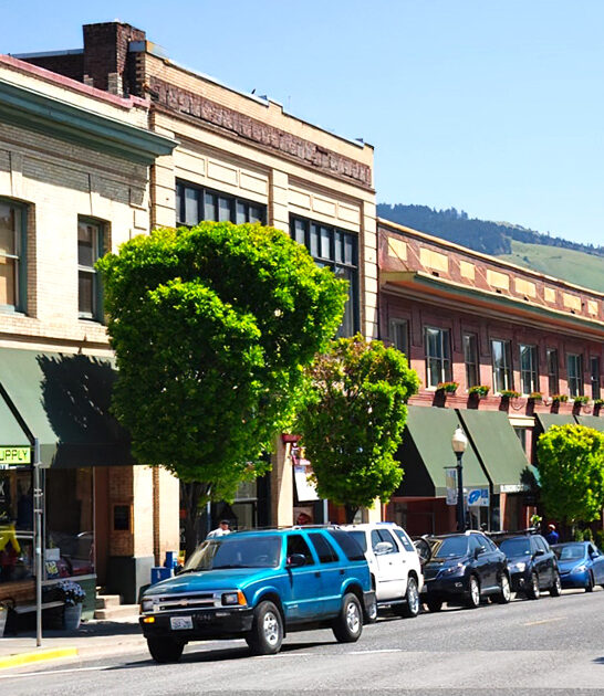 worthy relaxing oregon town ftr