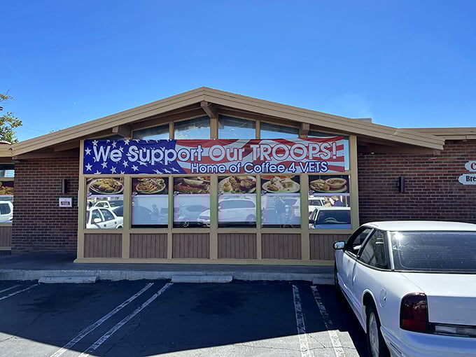 With a patriotic spirit and a warm cup always ready, this diner proudly serves those who&rsquo;ve served us&mdash;home of Coffee 4 VETS.