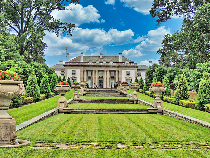 The approach to Nemours Estate feels like stumbling onto a movie set&mdash;except this French-inspired chateau is the real deal, no special effects required.