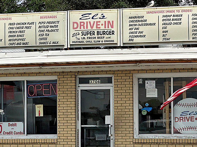 The iconic El's Drive-In sign promises quarter-pound burger perfection. This isn't trendy food&mdash;it's timeless satisfaction that's kept locals coming back since 1959.