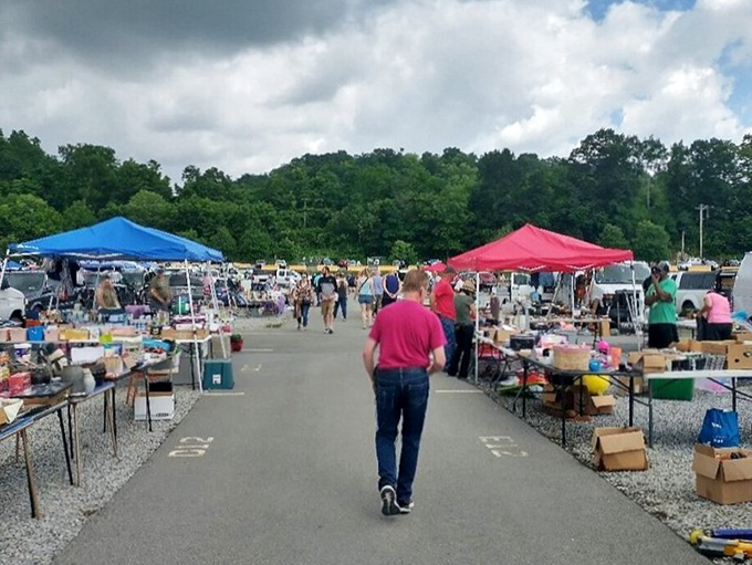 A fashion treasure trove awaits! Vintage dresses and handcrafted accessories transform this humble stall into a boutique where style hunters find tomorrow's conversation pieces.