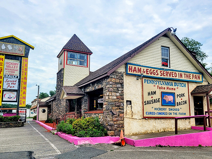The sign says it all: "HAM & EGGS SERVED IN THE PAN." No false advertising here, just a promise of Pennsylvania Dutch goodness waiting inside.