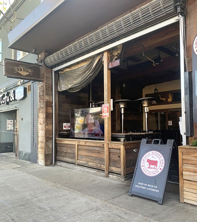 This unassuming storefront holds secrets that would make barbecue legends weep with joy.
