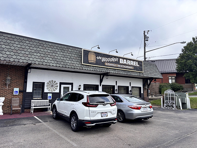 The unassuming exterior of The Wooden Barrel might not stop traffic, but locals know this modest fa&ccedil;ade hides Ohio's comfort food paradise.