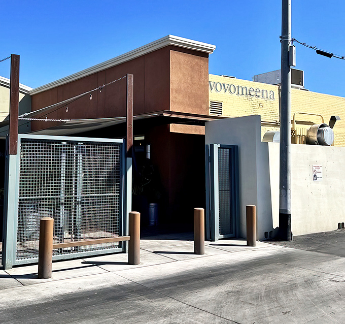 Vovomeena's unassuming exterior hides breakfast treasures within, like finding the Batcave of biscuits behind an ordinary facade.