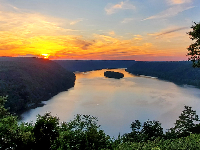 Golden hour magic transforms the Susquehanna River into liquid fire, proving Pennsylvania sunsets rival anywhere on Earth.