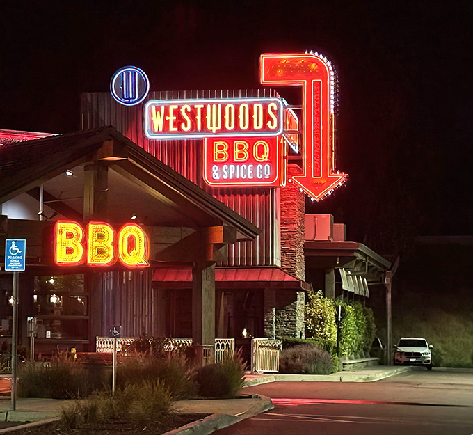 Like a neon-lit barbecue beacon in the night, Westwoods' exterior practically screams "abandon your diet, all ye who enter here!"