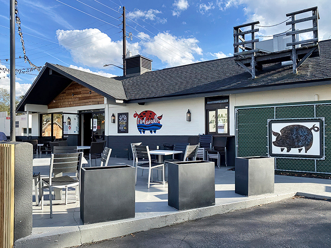 The unassuming exterior hides culinary greatness like Clark Kent's glasses hide Superman. This Mills 50 gem beckons with promises of smoky delights.