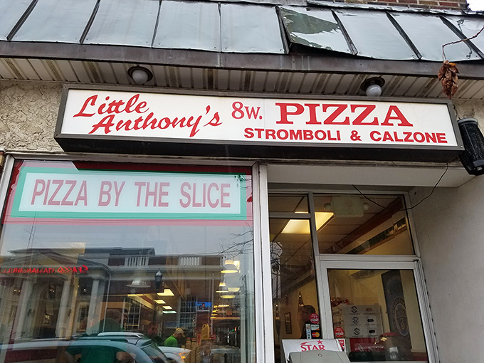 The red and white sign beckons like an old friend. Little Anthony's storefront in Media promises pizza salvation for the hungry traveler.