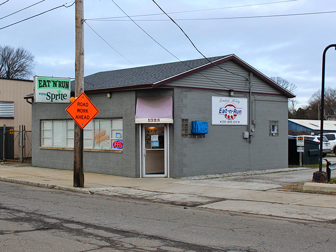 That vintage Sprite sign has probably witnessed decades of hungry Ohioans making their pilgrimage for country fried steak and diner classics.