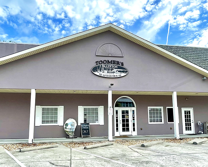 Welcome to seafood paradise, where the building's modesty hides treasures that would make Poseidon jealous.