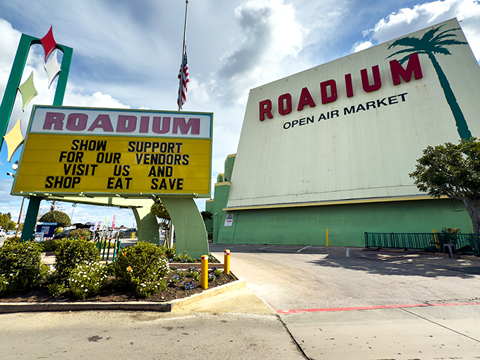 Treasure hunters navigate the bustling aisles of The Roadium, where one person's castoffs become another's can't-live-without discoveries. Southern California bargain hunting at its finest!