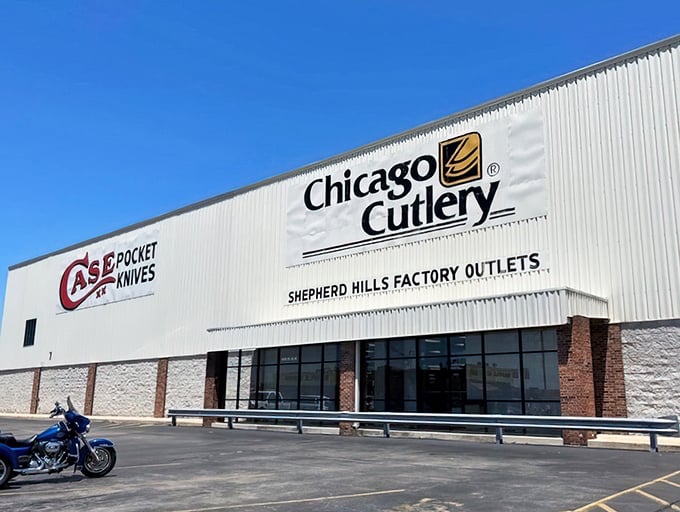 The exterior of Shepherd Hills Factory Outlets announces its specialty loud and clear&mdash;serious cutlery for serious collectors and cooks alike. 