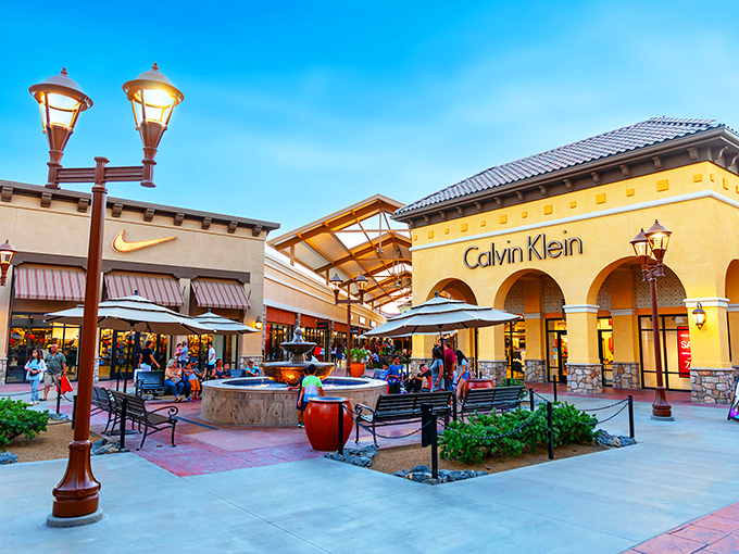 The Mediterranean-inspired architecture of Tejon Ranch Outlets creates an unexpected oasis of style rising from the dusty California landscape between LA and Bakersfield.
