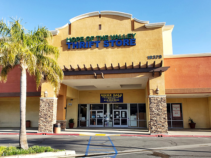The desert-hued exterior of Hope of The Valley beckons with promise—like a treasure chest disguised as a strip mall storefront.