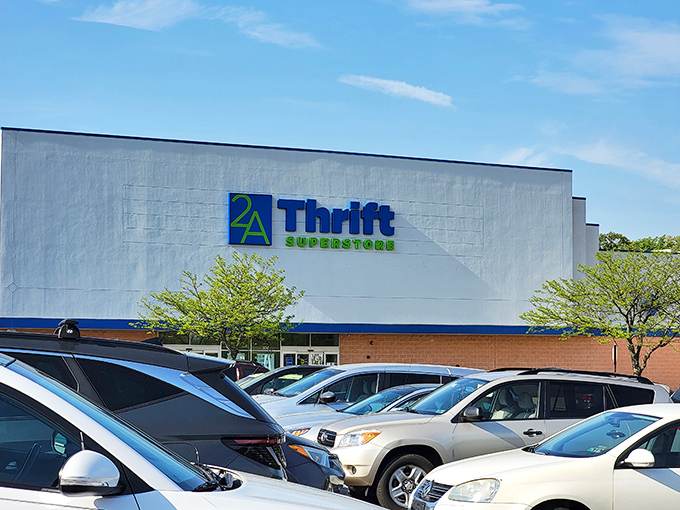 A full parking lot tells the story &ndash; Pennsylvania's thrift enthusiasts know where to find the good stuff. Secondhand paradise awaits.