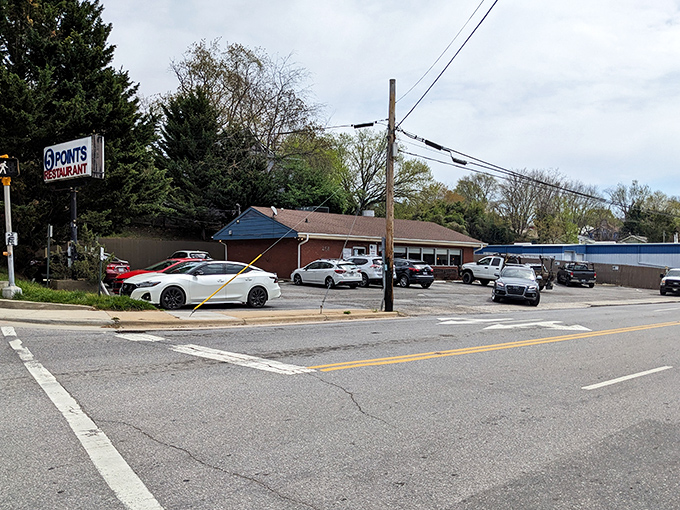 A bird's-eye view of Five Points Restaurant, where cars fill the parking lot like hungry patrons fill their bellies&mdash;completely and without hesitation.