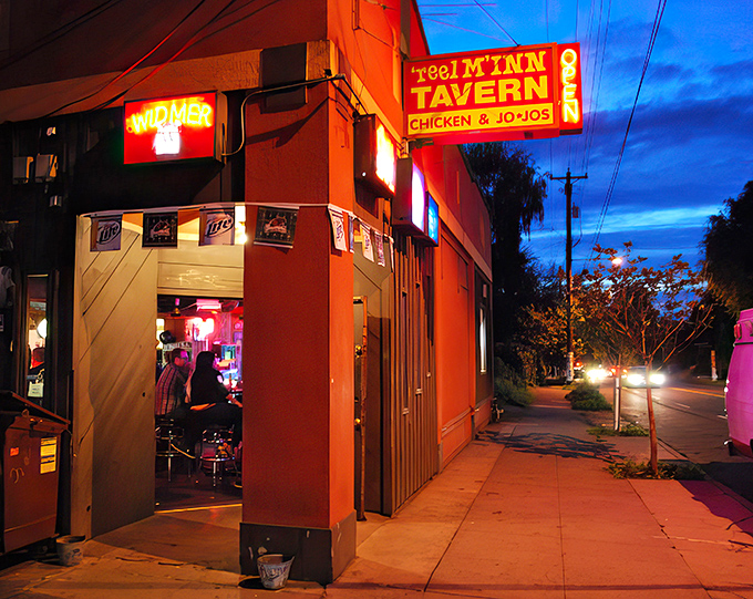 A humble red building that doesn't need to shout about its legendary status&mdash;the chicken does all the talking.