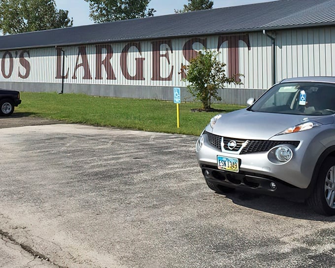 The exterior announces its treasures with no subtlety &ndash; those letters are so massive they're practically a landmark themselves.