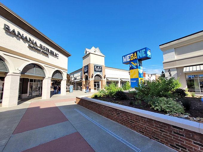 The Banana Republic Factory Store beckons with promises of wardrobe staples at prices that won't require a second mortgage.