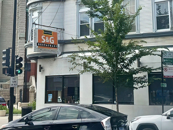 The unassuming storefront of S&G Restaurant in Lincoln Park might not scream "breakfast paradise," but locals know better. Some treasures don't need flashy signs.