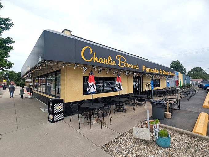 That iconic blue and yellow facade isn't just a building&mdash;it's a breakfast beacon calling hungry Hoosiers to start their day right.