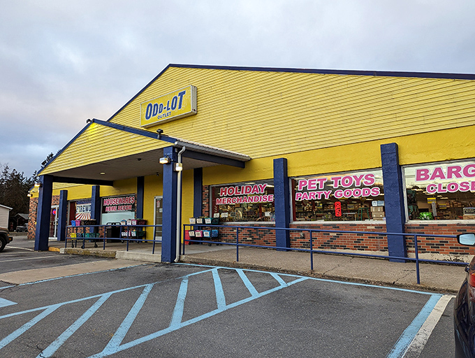 The unmistakable yellow beacon of bargain hunting in the Poconos. Like a giant banana saying, "Yes, your wallet is safe with me."