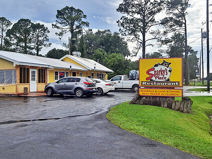 Rain or shine, Sparky's Place draws the faithful like moths to a delicious, butter-scented flame.