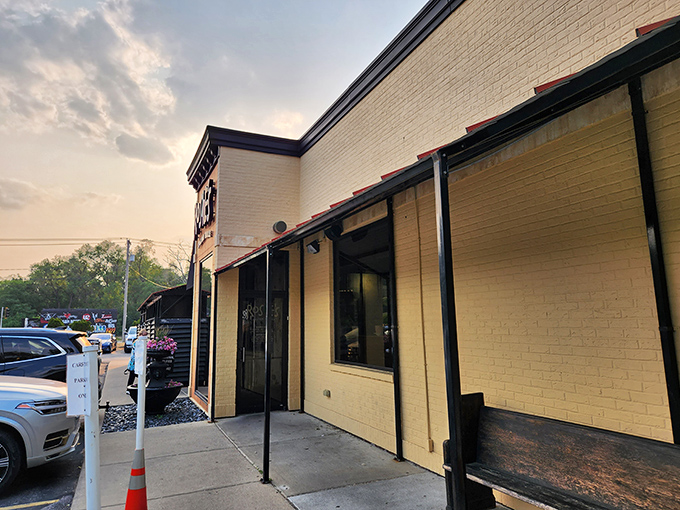 The iconic Rosie's sign welcomes hungry travelers like a beacon of culinary hope. Those Italian flag colors aren't just for show&mdash;they're a promise of authenticity.