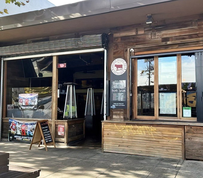 This unassuming storefront holds secrets that would make barbecue legends weep with joy.