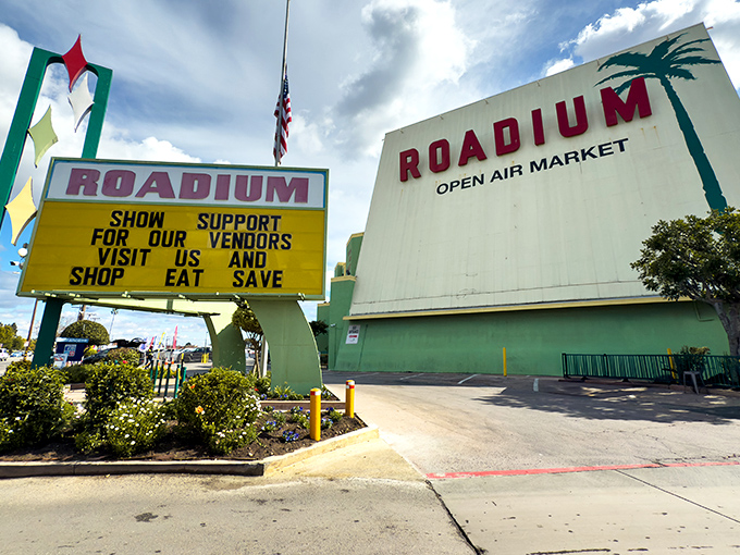 Treasure hunters navigate the bustling aisles of The Roadium, where one person's castoffs become another's can't-live-without discoveries. Southern California bargain hunting at its finest!