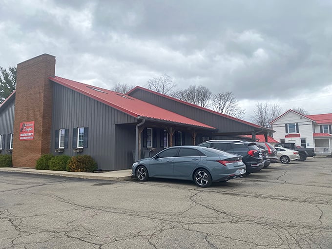 That iconic red roof and sign promise comfort before you even park. The Farmer's Daughter stands like a beacon of home cooking in Urbana's landscape.