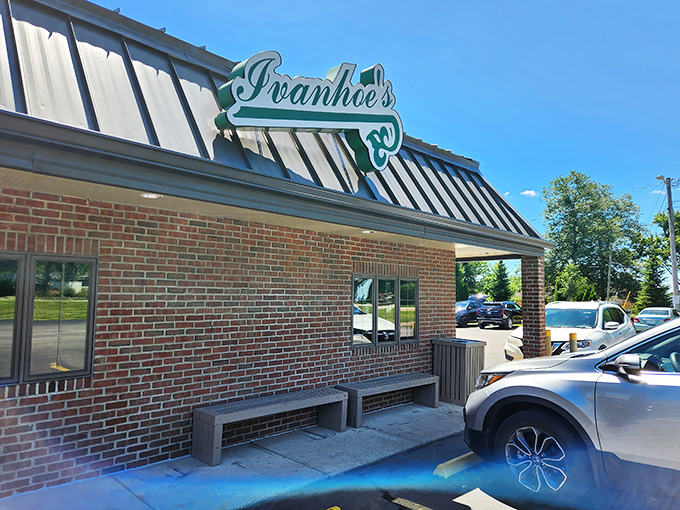 The iconic Ivanhoes sign welcomes hungry pilgrims like a beacon of hope for the dessert-deprived. Small-town charm, big-time flavors await.