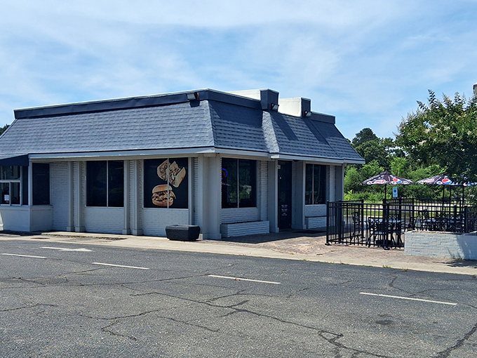 The classic roadside charm of Barley and Burger Smashed beckons hungry travelers &ndash; a siren call to those who appreciate honest-to-goodness American comfort food.