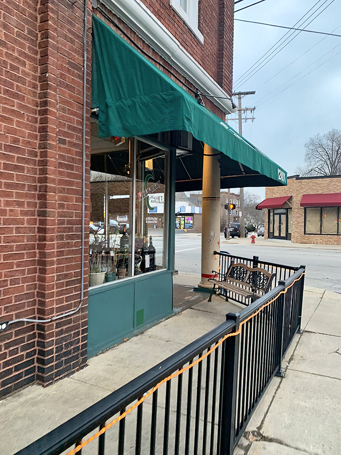 The unassuming green awning and brick exterior of Pepper's might make you drive right past&mdash;but that would be the culinary equivalent of missing the last train to paradise.