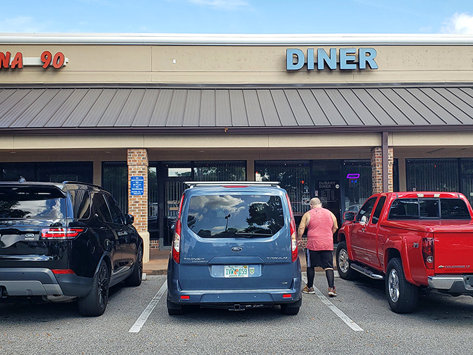 That parking lot fills up faster than a Florida thunderstorm rolls in during summer.