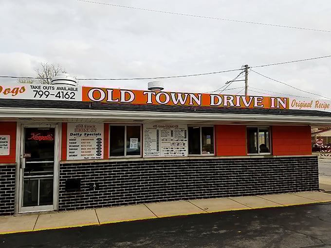 That orange and white exterior isn't just signage—it's a beacon calling all root beer pilgrims home.