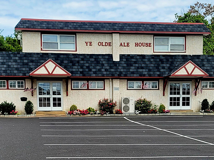 The unassuming exterior hides what locals call Pennsylvania's worst-kept secret – and they're perfectly fine with that.