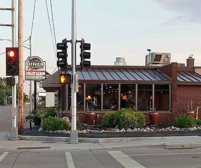 Little Diner Xpress sits proudly on Appleton's main drag, beckoning hungry travelers like a culinary lighthouse.
