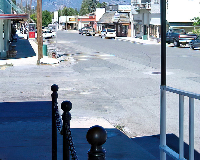Main Street simplicity that speaks volumes &ndash; where parking is plentiful and the pace is refreshingly human. Norman Rockwell would approve.
