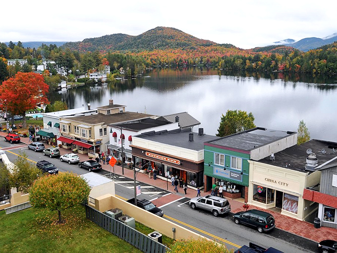 The New York namesake may have the Olympics, but Florida's Lake Placid offers gold medal views without the snow shovel subscription.