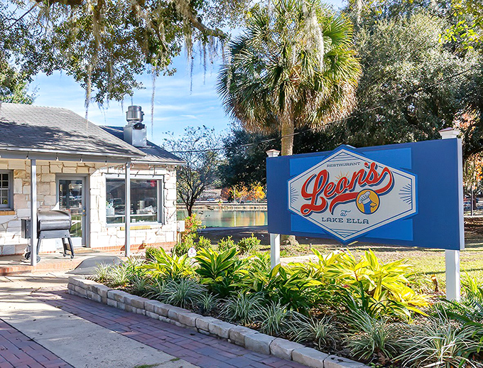 This unassuming lakeside gem proves that the best culinary treasures often hide in plain sight.