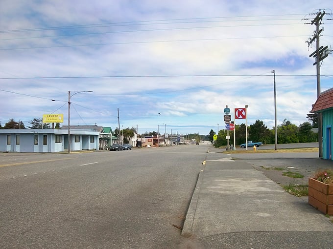 Main Street simplicity at its finest. Port Orford's unassuming charm is like that friend who doesn't need to brag&mdash;they just quietly impress you. 